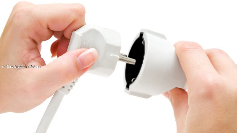 ᐅ Stromschlag - Ursachen, Symptome, Behandlung und Schutzmaßnahmen