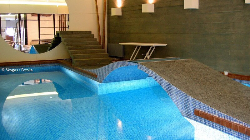 ᐅ Watsu (Wasser-Shiatsu): Anwendung, Ablauf und Wirkung